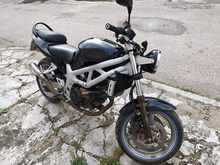 Suzuki SV 1999 in Kaunas, with an engine capacity of 0.00 L and mileage of 0 thousand km for 950 €, photo 3 on AUTOMOTO.COM.LV