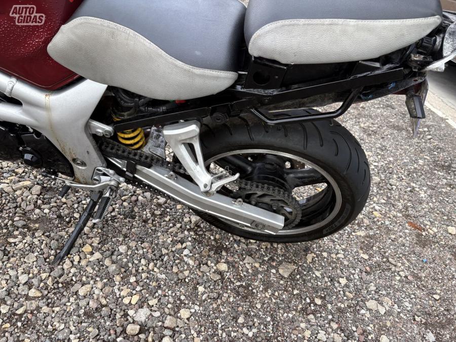 Suzuki SV 2000 Kelmė, ar dzinēja tilpumu 0.65 L un nobraukumu 0 tūkst. km par 465 €, foto 11 vietnē AUTOMOTO.COM.LV