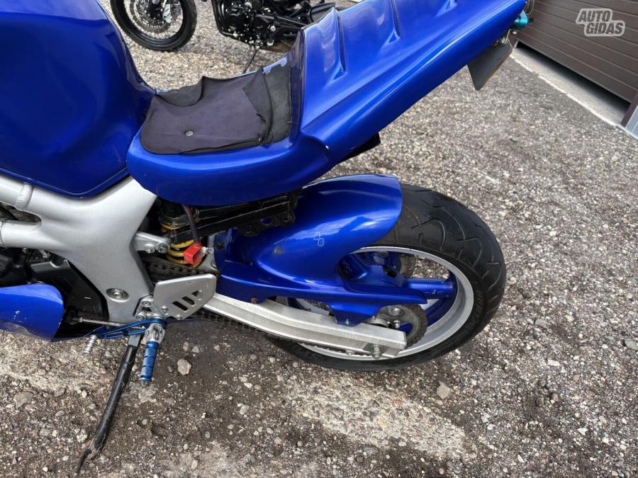 Suzuki SV 2001 in Kelme, with an engine capacity of 0.65 L and mileage of 0 thousand km for 675 €, photo 12 on AUTOMOTO.COM.LV