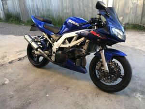 Suzuki SV 2003 Viļņa, ar dzinēja tilpumu 1.00 L un nobraukumu 73 tūkst. km par 1100 €, foto  vietnē AUTOMOTO.COM.LV