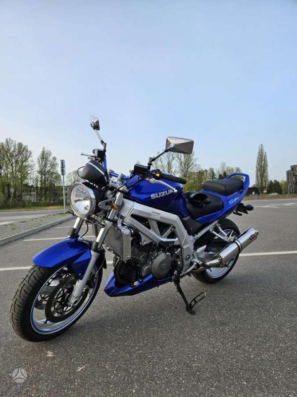 Suzuki SV 2004 Viļņa, ar dzinēja tilpumu 1.00 L un nobraukumu 44 tūkst. km par 2900 €, foto 3 vietnē AUTOMOTO.COM.LV