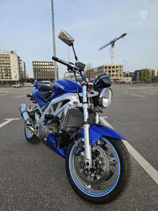 Suzuki SV 2004 Viļņa, ar dzinēja tilpumu 1.00 L un nobraukumu 44 tūkst. km par 2900 €, foto 4 vietnē AUTOMOTO.COM.LV