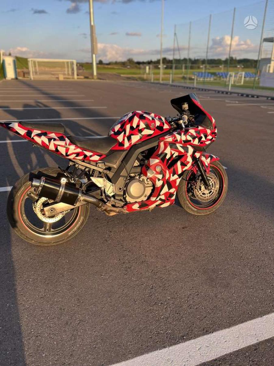 Suzuki SV 2005 Viļņa, ar dzinēja tilpumu 0.65 L un nobraukumu 62 tūkst. km par 1300 €, foto 8 vietnē AUTOMOTO.COM.LV