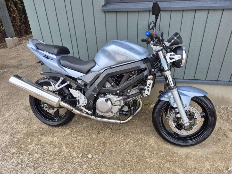 Suzuki SV 2006 in Kursenai, with an engine capacity of 0.65 L and mileage of 34 thousand km for 2150 €, photo 4 on AUTOMOTO.COM.LV