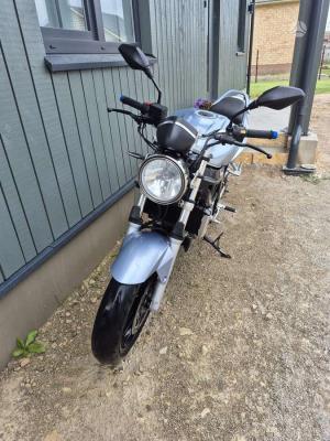 Suzuki SV 2006 in Kursenai, with an engine capacity of 0.65 L and mileage of 34 thousand km for 2150 €, photo 6 on AUTOMOTO.COM.LV