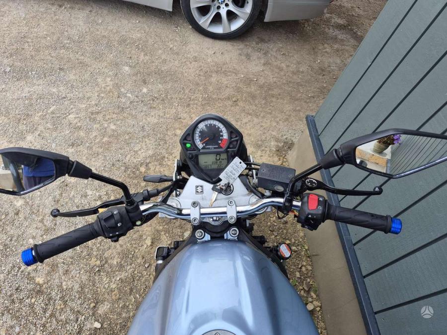 Suzuki SV 2006 in Kursenai, with an engine capacity of 0.65 L and mileage of 34 thousand km for 2150 €, photo 9 on AUTOMOTO.COM.LV