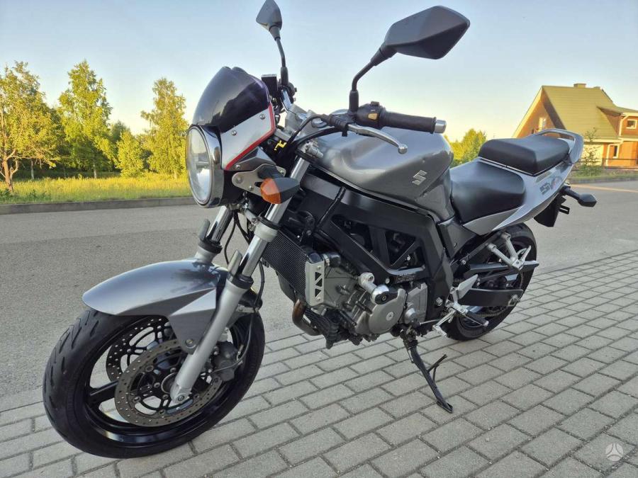 Suzuki SV 2007 in Kelme, with an engine capacity of 0.65 L and mileage of 53 thousand km for 1900 €, photo 6 on AUTOMOTO.COM.LV