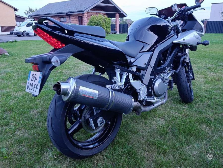 Suzuki SV 2008 Vievis, ar dzinēja tilpumu 0.65 L un nobraukumu 48 tūkst. km par 1950 €, foto 6 vietnē AUTOMOTO.COM.LV
