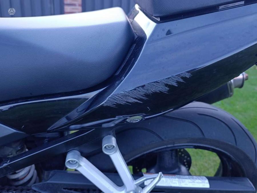 Suzuki SV 2008 Vievis, ar dzinēja tilpumu 0.65 L un nobraukumu 48 tūkst. km par 1950 €, foto 13 vietnē AUTOMOTO.COM.LV