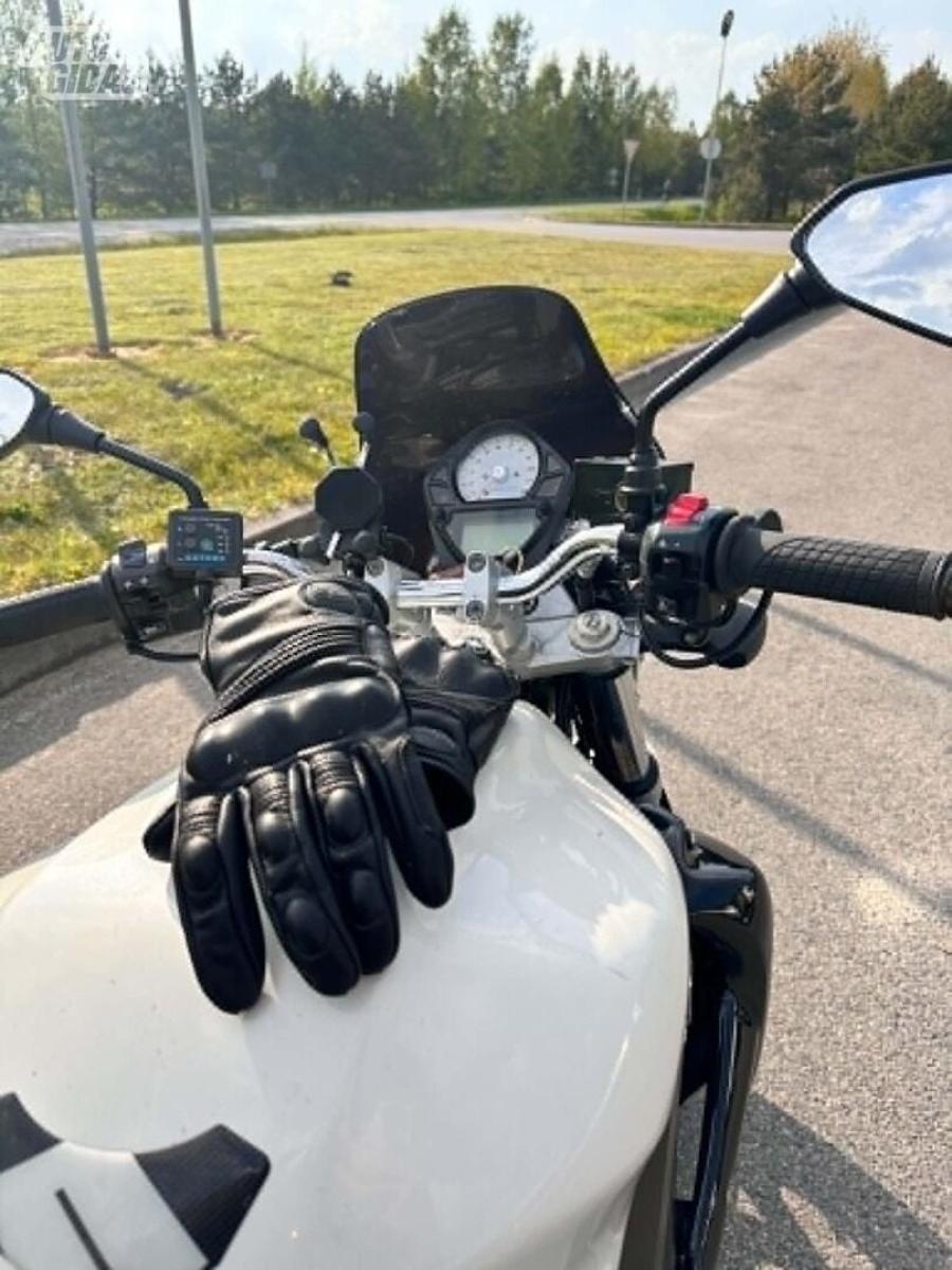 Suzuki SV 2009 in Silute, with an engine capacity of 0.65 L and mileage of 59 thousand km for 2500 €, photo 6 on AUTOMOTO.COM.LV