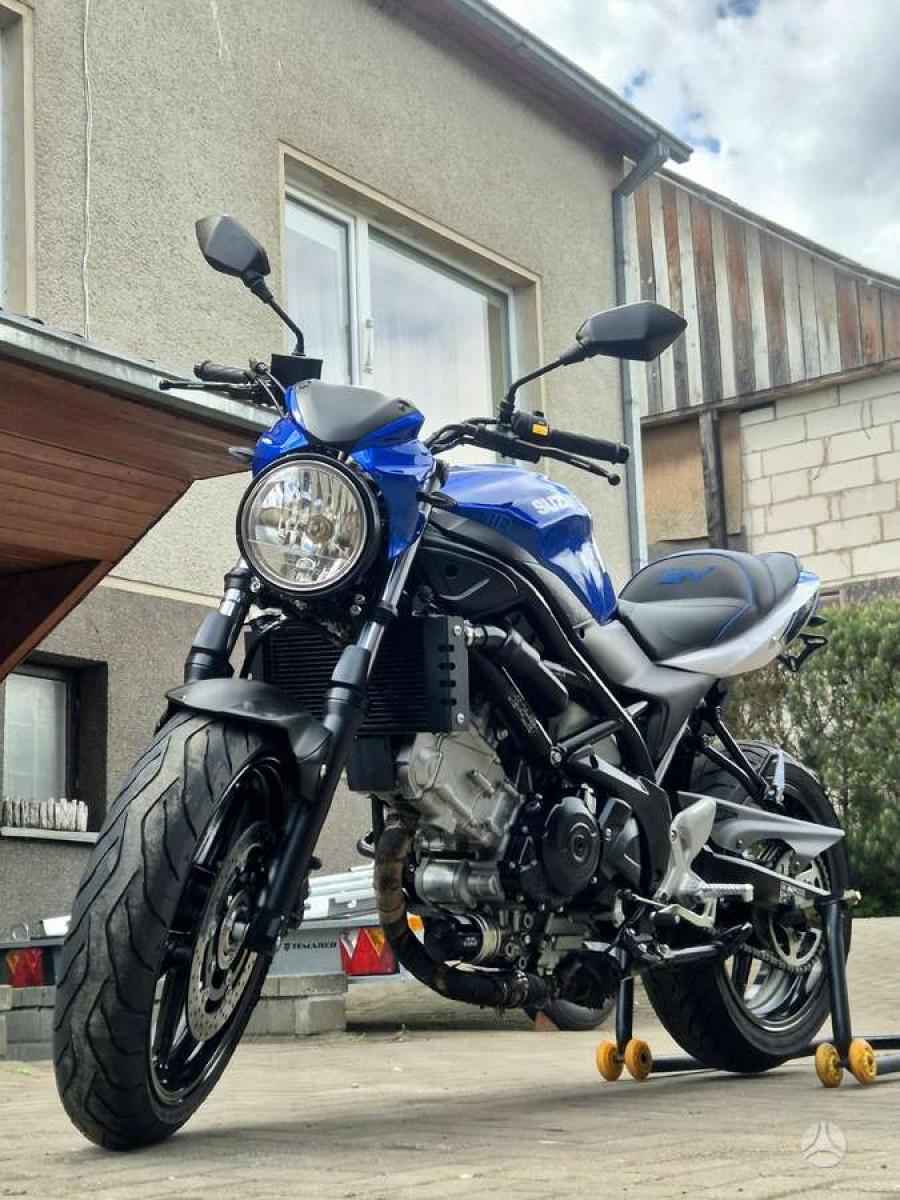 Suzuki SV 2018 in Prienai, with an engine capacity of 0.65 L and mileage of 18 thousand km for 4100 €, photo 3 on AUTOMOTO.COM.LV