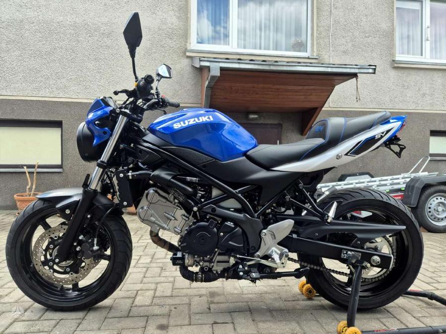 Suzuki SV 2018 in Prienai, with an engine capacity of 0.65 L and mileage of 18 thousand km for 4100 €, photo 5 on AUTOMOTO.COM.LV