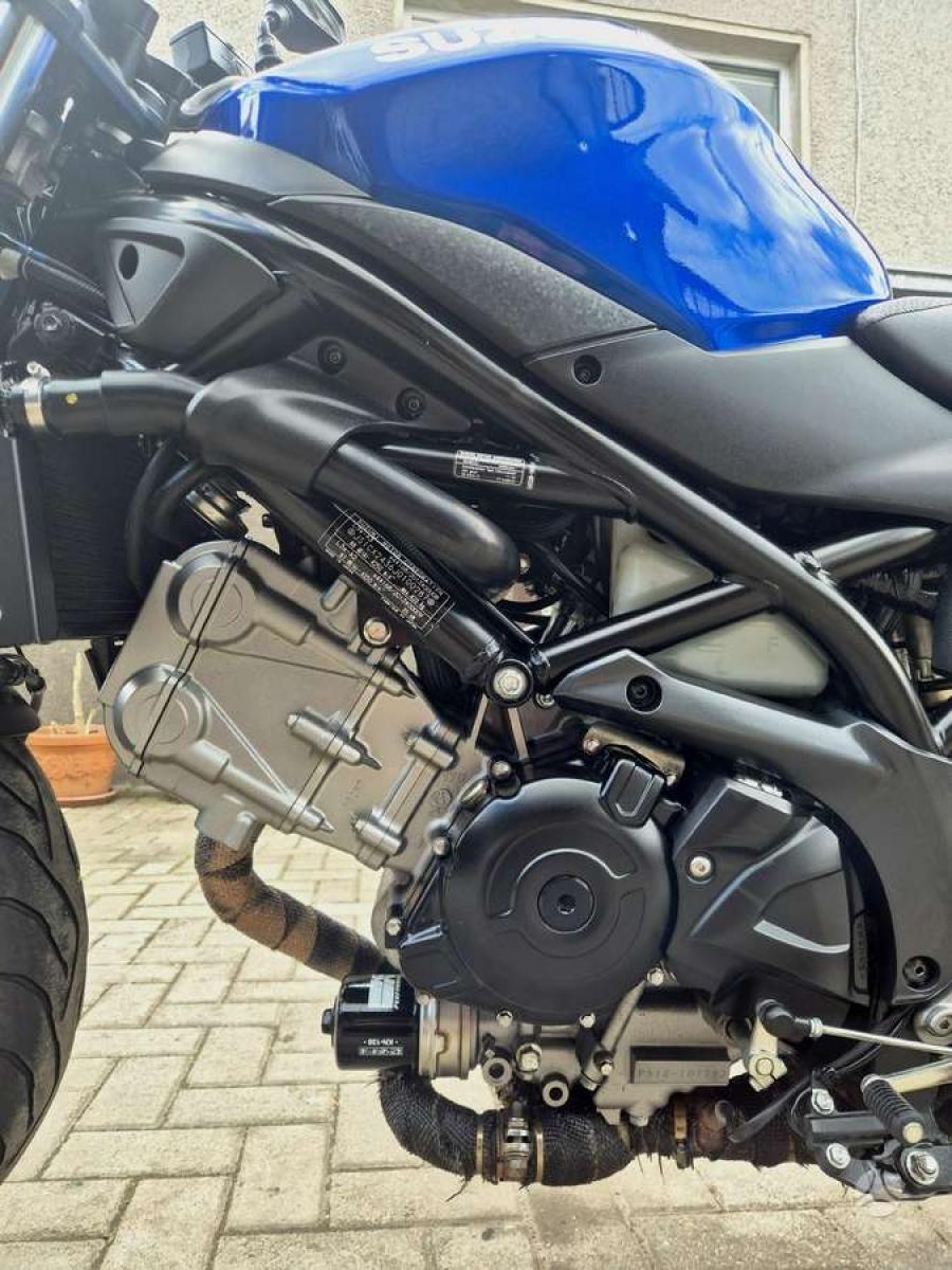 Suzuki SV 2018 in Prienai, with an engine capacity of 0.65 L and mileage of 18 thousand km for 4100 €, photo 15 on AUTOMOTO.COM.LV