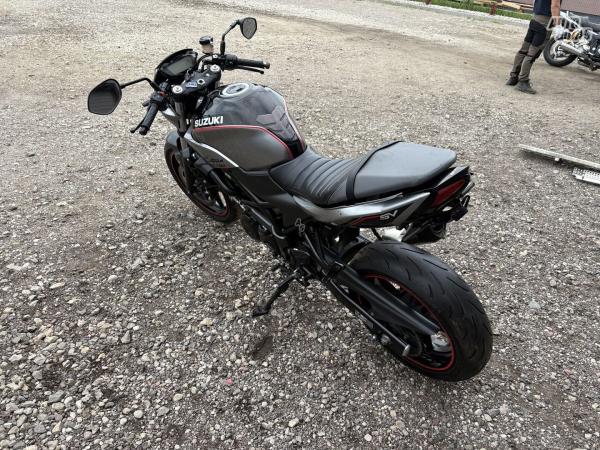 Suzuki SV 2019 Kelmė, ar dzinēja tilpumu 0.65 L un nobraukumu 28 tūkst. km par 2030 €, foto 4 vietnē AUTOMOTO.COM.LV