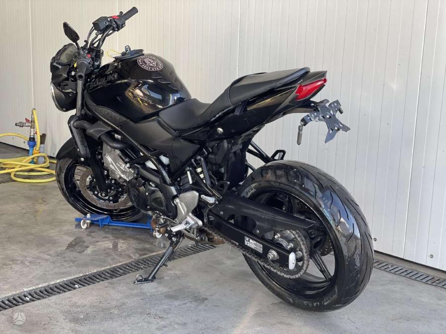 Suzuki SV 2021 Vilkaviškis, ar dzinēja tilpumu 0.65 L un nobraukumu 34 tūkst. km par 1990 €, foto 6 vietnē AUTOMOTO.COM.LV