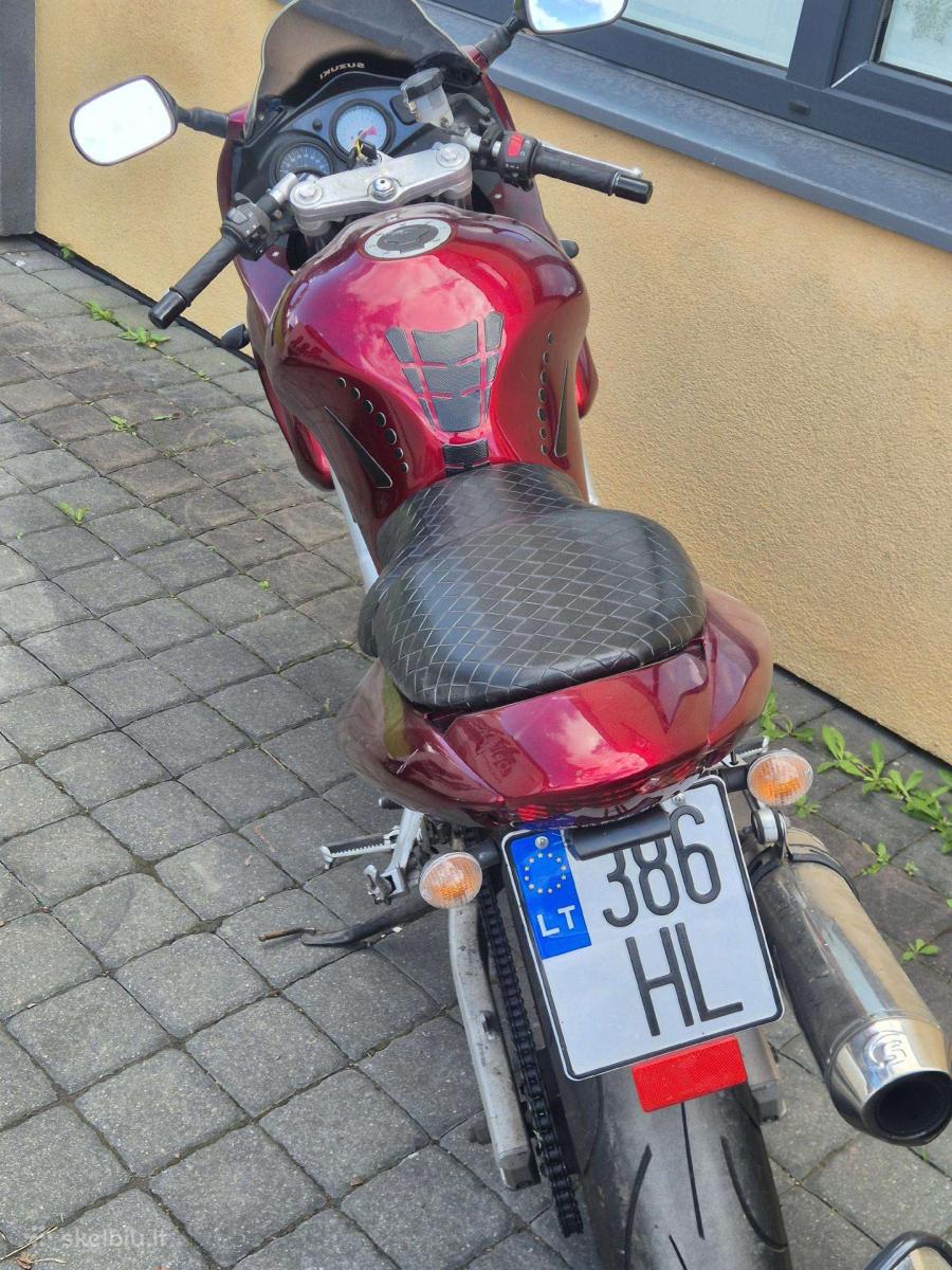 Sarkans Suzuki SV 2000 Kauņa, ar dzinēja tilpumu 0.65 L un nobraukumu 68 tūkst. km par 800 €, foto 3 vietnē AUTOMOTO.COM.LV