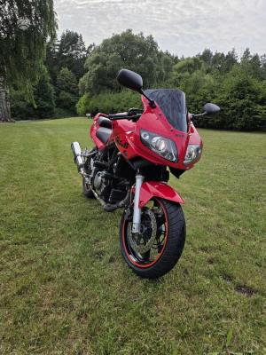 Red Suzuki SV 2005 in Kaunas, with an engine capacity of 0.65 L and mileage of 77 thousand km for 3000 €, photo 6 on AUTOMOTO.COM.LV