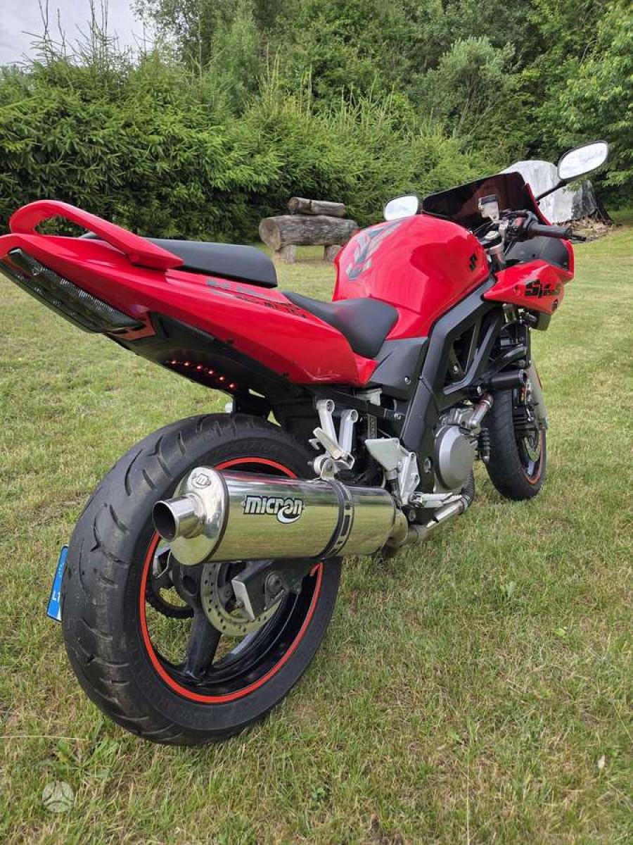 Red Suzuki SV 2005 in Kaunas, with an engine capacity of 0.65 L and mileage of 77 thousand km for 3000 €, photo 8 on AUTOMOTO.COM.LV