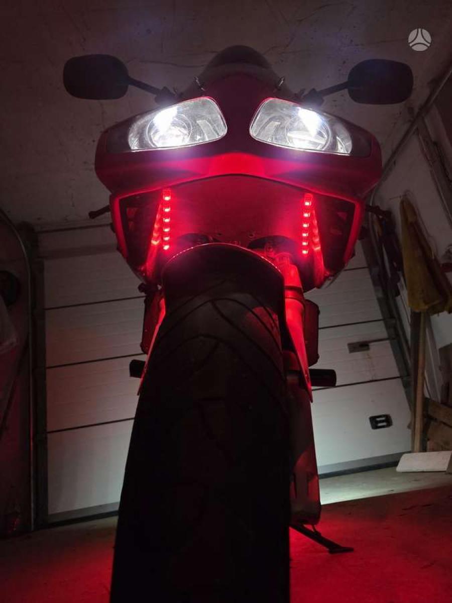 Red Suzuki SV 2005 in Kaunas, with an engine capacity of 0.65 L and mileage of 77 thousand km for 3000 €, photo 19 on AUTOMOTO.COM.LV