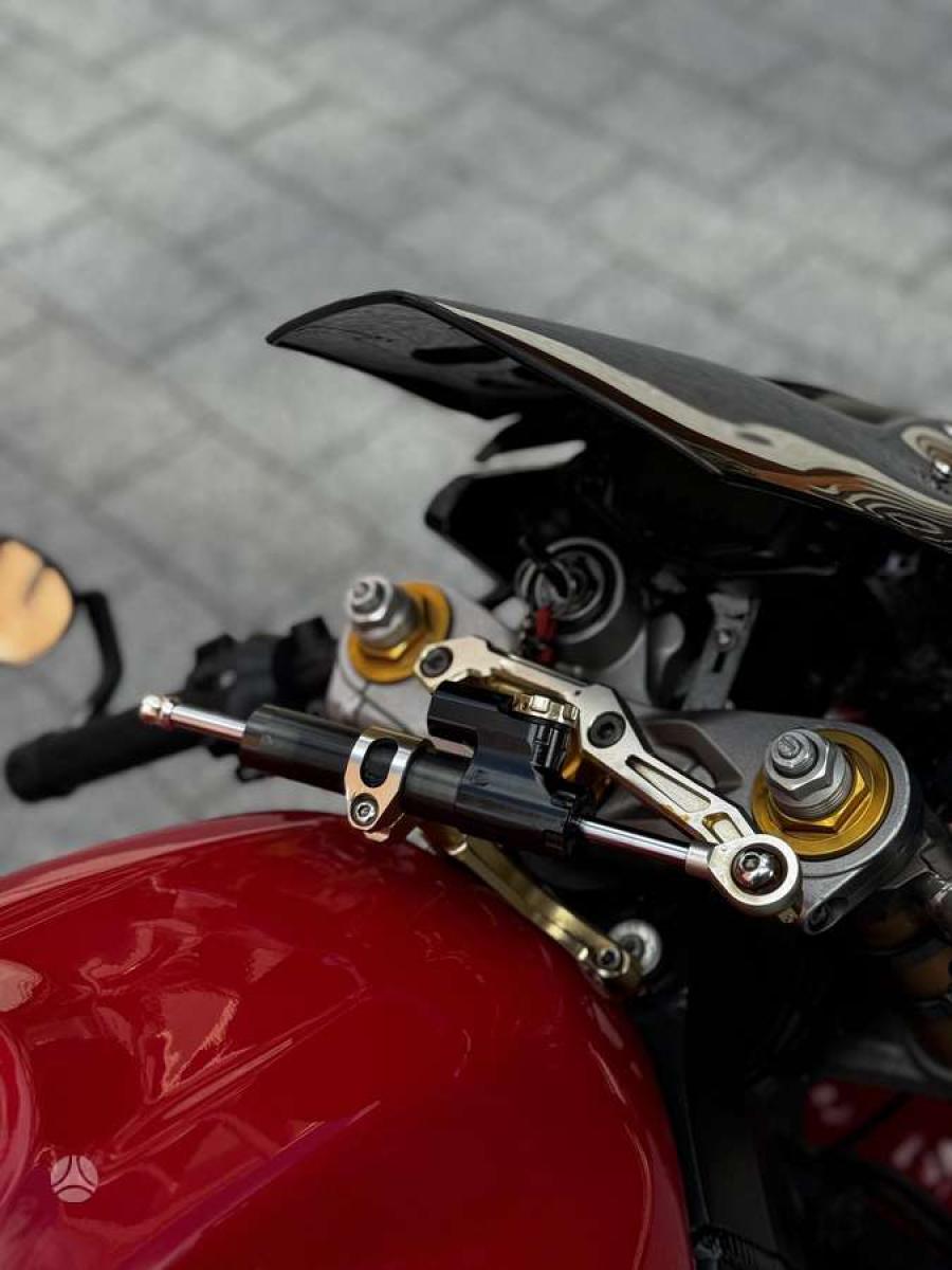 Red Suzuki SV 2008 in Klaipeda, with an engine capacity of 0.65 L and mileage of 19 thousand km for 3450 €, photo 7 on AUTOMOTO.COM.LV