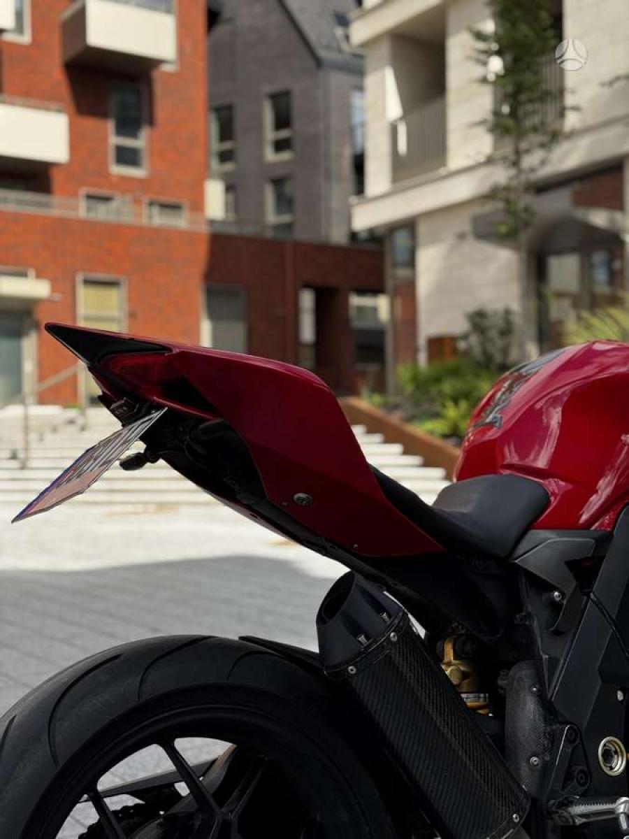 Red Suzuki SV 2008 in Klaipeda, with an engine capacity of 0.65 L and mileage of 19 thousand km for 3450 €, photo 9 on AUTOMOTO.COM.LV