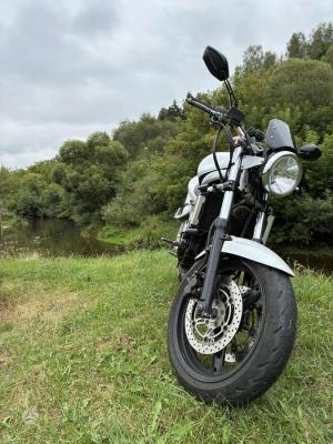 White Suzuki SV 1999 in Vilnius, with an engine capacity of 0.65 L and mileage of 30 thousand km for 1300 €, photo 4 on AUTOMOTO.COM.LV