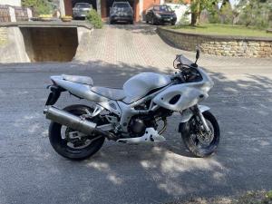 White Suzuki SV 2002 in Panevezys, with an engine capacity of 0.65 L and mileage of 33 thousand km for 1300 €, photo 4 on AUTOMOTO.COM.LV