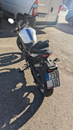 White Suzuki SV 2016 in Vilnius, with an engine capacity of 0.65 L and mileage of 13 thousand km for 4000 €, photo 4 on AUTOMOTO.COM.LV