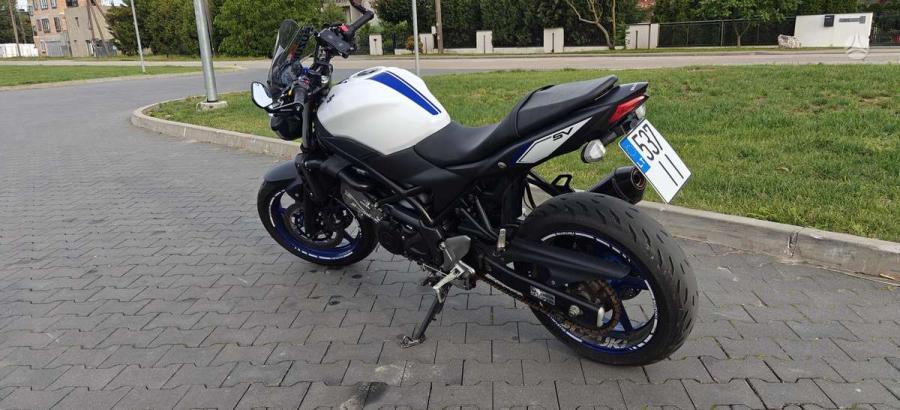 Balts Suzuki SV 2018 Kauņa, ar dzinēja tilpumu 0.65 L un nobraukumu 26 tūkst. km par 3800 €, foto 5 vietnē AUTOMOTO.COM.LV