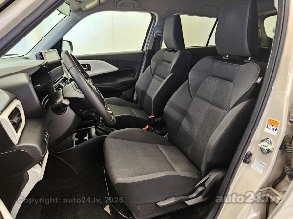 Smilšu krāsa Suzuki Swift 2024 Tallina, ar dzinēja tilpumu 1.20 L un nobraukumu 32 tūkst. km par 14900 €, foto 8 vietnē AUTOMOTO.COM.LV