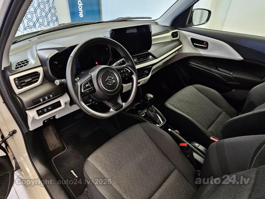 Smilšu krāsa Suzuki Swift 2024 Tallina, ar dzinēja tilpumu 1.20 L un nobraukumu 32 tūkst. km par 14900 €, foto 8 vietnē AUTOMOTO.COM.LV