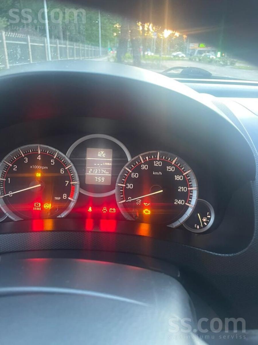 Melns Suzuki Swift 2013 Rīga, ar dzinēja tilpumu 1.60 L un nobraukumu 214 tūkst. km par 6199 €, foto 17 vietnē AUTOMOTO.COM.LV