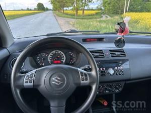 Black Suzuki Swift 2005 in Bauska, with an engine capacity of 1.30 L and mileage of 165 thousand km for 2400 €, photo 10 on AUTOMOTO.COM.LV