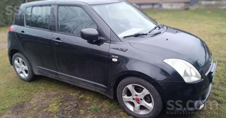 Melns Suzuki Swift 2006 Krāslava, ar dzinēja tilpumu 1.30 L un nobraukumu 170 tūkst. km par 1050 €, foto 6 vietnē AUTOMOTO.COM.LV