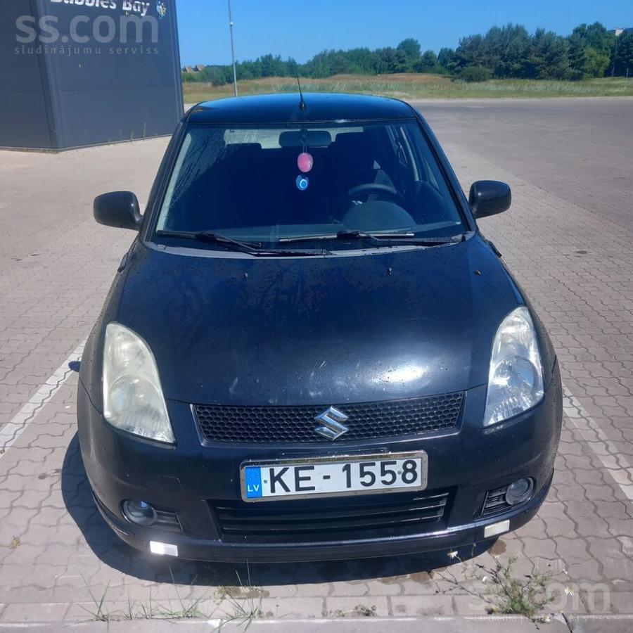 Black Suzuki Swift 2006 in Liepaja, with an engine capacity of 1.30 L and mileage of 173 thousand km for 1800 €, photo 5 on AUTOMOTO.COM.LV