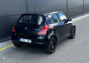 Melns Suzuki Swift 2008 Viļņa, ar dzinēja tilpumu 1.30 L un nobraukumu 343 tūkst. km par 600 €, foto 7 vietnē AUTOMOTO.COM.LV