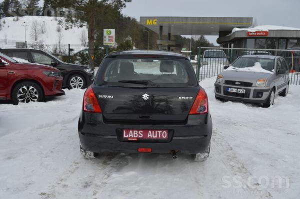 Black Suzuki Swift 2009 in Tukums, with an engine capacity of 1.30 L and mileage of 135 thousand km for 3995 €, photo 5 on AUTOMOTO.COM.LV