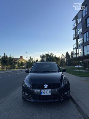 Black Suzuki Swift 2013 in Vilnius, with an engine capacity of 1.60 L and mileage of 261 thousand km for 6500 €, photo  on AUTOMOTO.COM.LV
