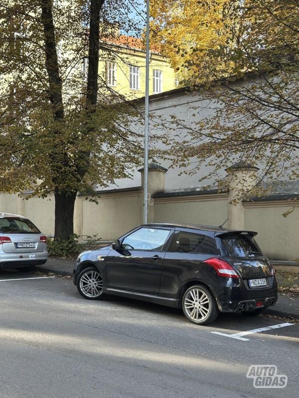 Melns Suzuki Swift 2013 Viļņa, ar dzinēja tilpumu 1.60 L un nobraukumu 261 tūkst. km par 6500 €, foto 9 vietnē AUTOMOTO.COM.LV