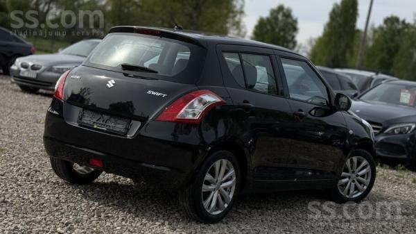 Black Suzuki Swift 2016 in Jelgava, with an engine capacity of 1.20 L and mileage of 197 thousand km for 5990 €, photo 3 on AUTOMOTO.COM.LV