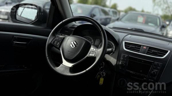Black Suzuki Swift 2016 in Jelgava, with an engine capacity of 1.20 L and mileage of 197 thousand km for 5990 €, photo 10 on AUTOMOTO.COM.LV