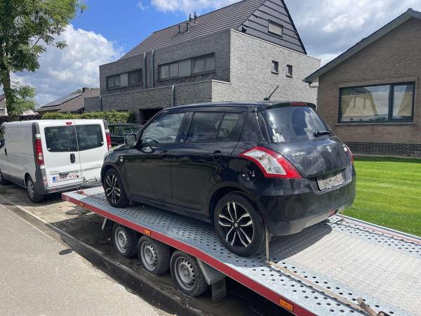 Black Suzuki Swift 2016 in Kaunas, with an engine capacity of 1.30 L and mileage of 200 thousand km for 1950 €, photo 5 on AUTOMOTO.COM.LV