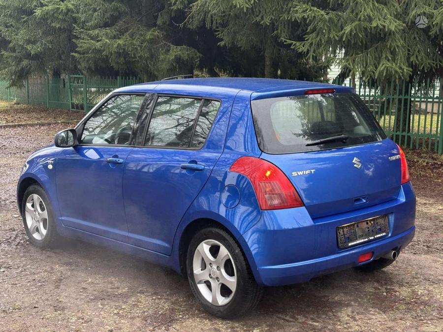 Blue Suzuki Swift 2005 in Utena, with an engine capacity of 1.50 L and mileage of 316 thousand km for 1250 €, photo 4 on AUTOMOTO.COM.LV