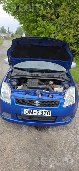Zils Suzuki Swift 2005 Rīga, ar dzinēja tilpumu 1.50 L un nobraukumu 355 tūkst. km par 1950 €, foto 6 vietnē AUTOMOTO.COM.LV