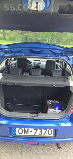 Zils Suzuki Swift 2005 Rīga, ar dzinēja tilpumu 1.50 L un nobraukumu 355 tūkst. km par 1950 €, foto 8 vietnē AUTOMOTO.COM.LV