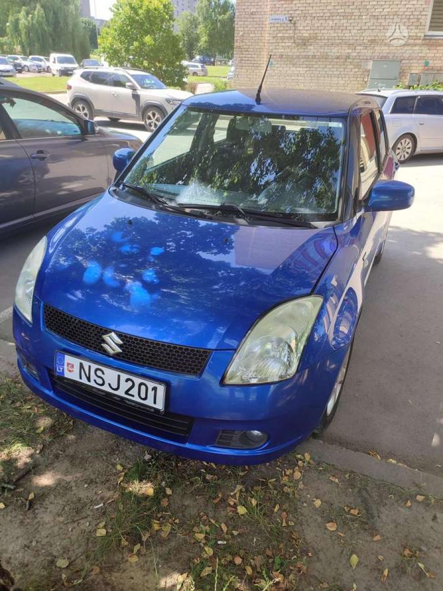Zils Suzuki Swift 2005 Alīta, ar dzinēja tilpumu 1.49 L un nobraukumu 317 tūkst. km par 1000 €, foto 1 vietnē AUTOMOTO.COM.LV