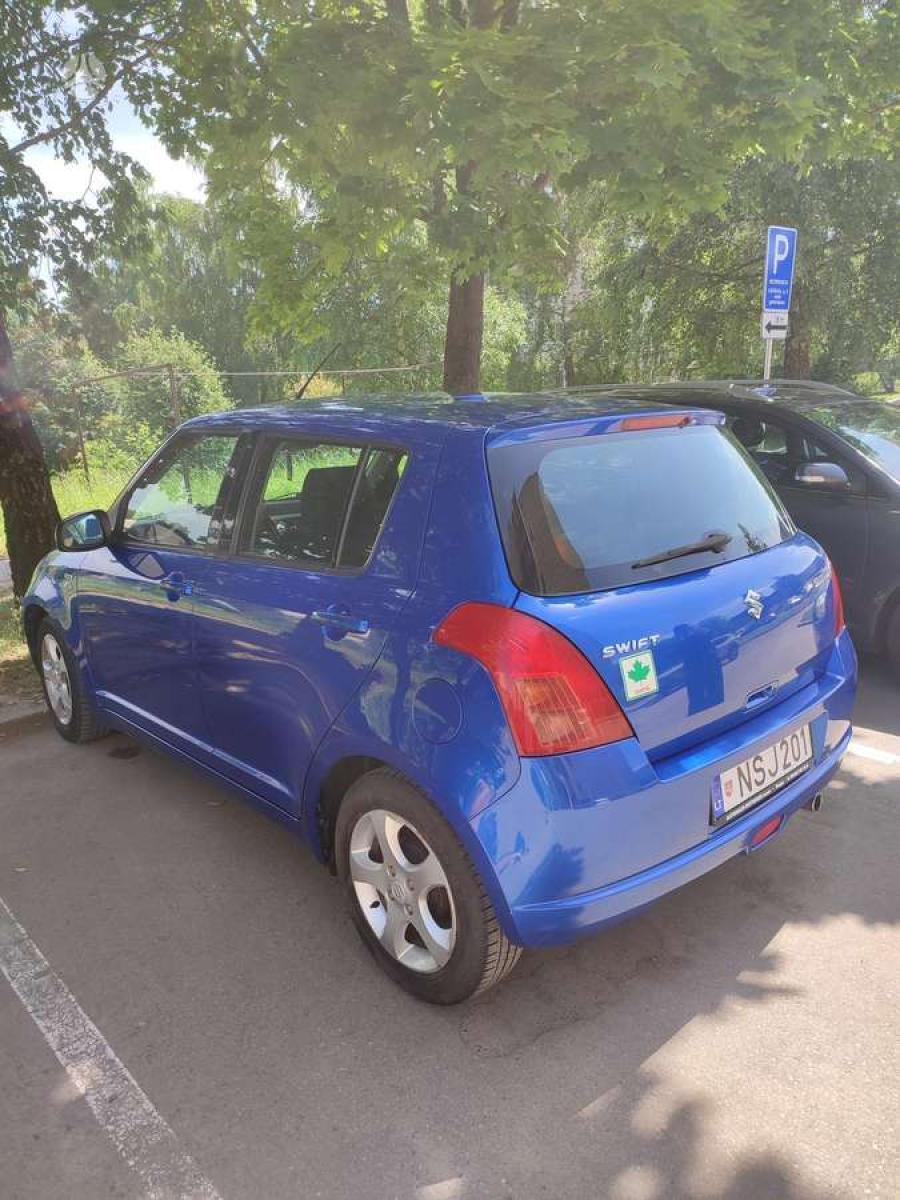 Zils Suzuki Swift 2005 Alīta, ar dzinēja tilpumu 1.49 L un nobraukumu 317 tūkst. km par 1000 €, foto 4 vietnē AUTOMOTO.COM.LV