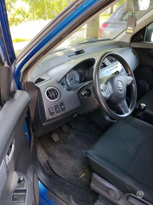 Zils Suzuki Swift 2005 Alīta, ar dzinēja tilpumu 1.49 L un nobraukumu 317 tūkst. km par 1000 €, foto 9 vietnē AUTOMOTO.COM.LV