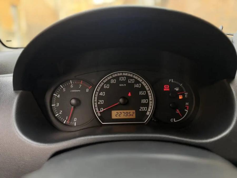 Синий Сузуки Свифт 2006 в Цесис, объемом двигателя 1.30 л и пробегом 228 тыс. км за 1790 €, фото 15 на AUTOMOTO.COM.LV