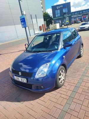 Zils Suzuki Swift 2008 Viļņa, ar dzinēja tilpumu 1.49 L un nobraukumu 301 tūkst. km par 2600 €, foto  vietnē AUTOMOTO.COM.LV